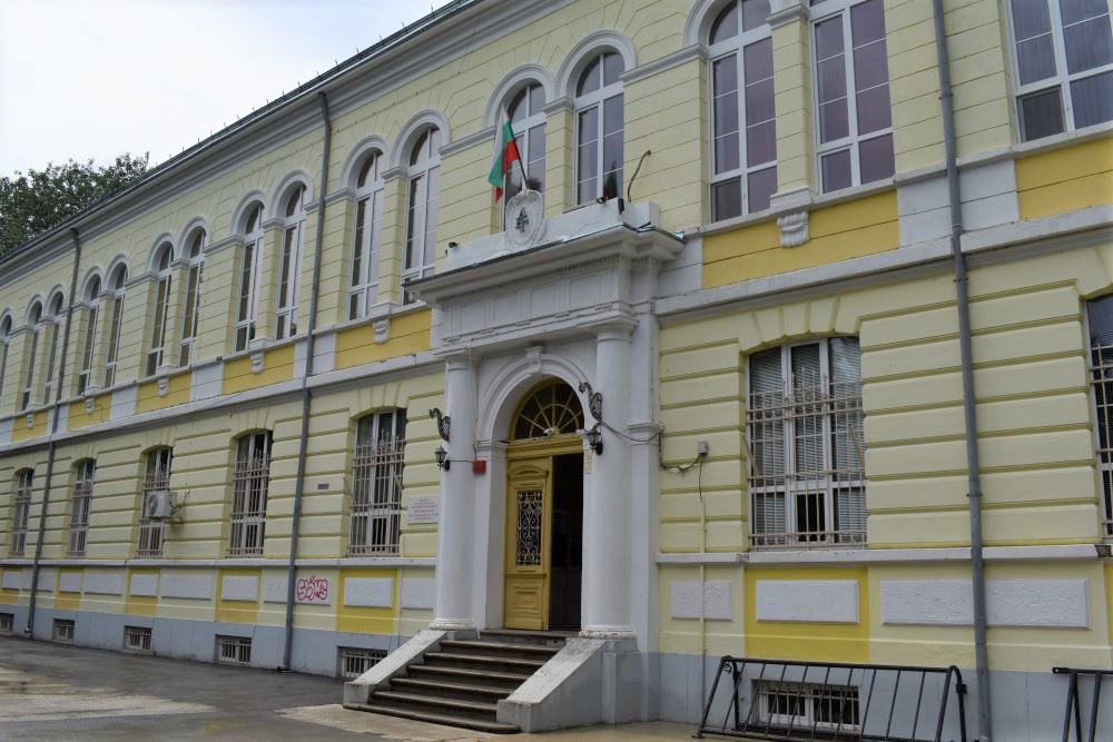 Bulgaria doesn't discuss bullying, but children still feel it - Youth ...