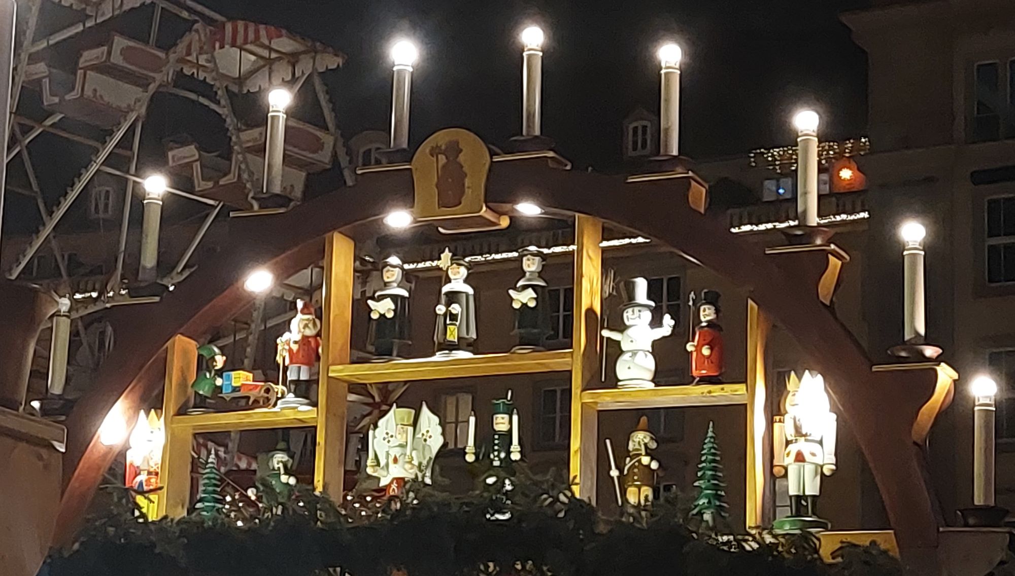 Angel, miner figures central to German mountain Christmas - Youth ...