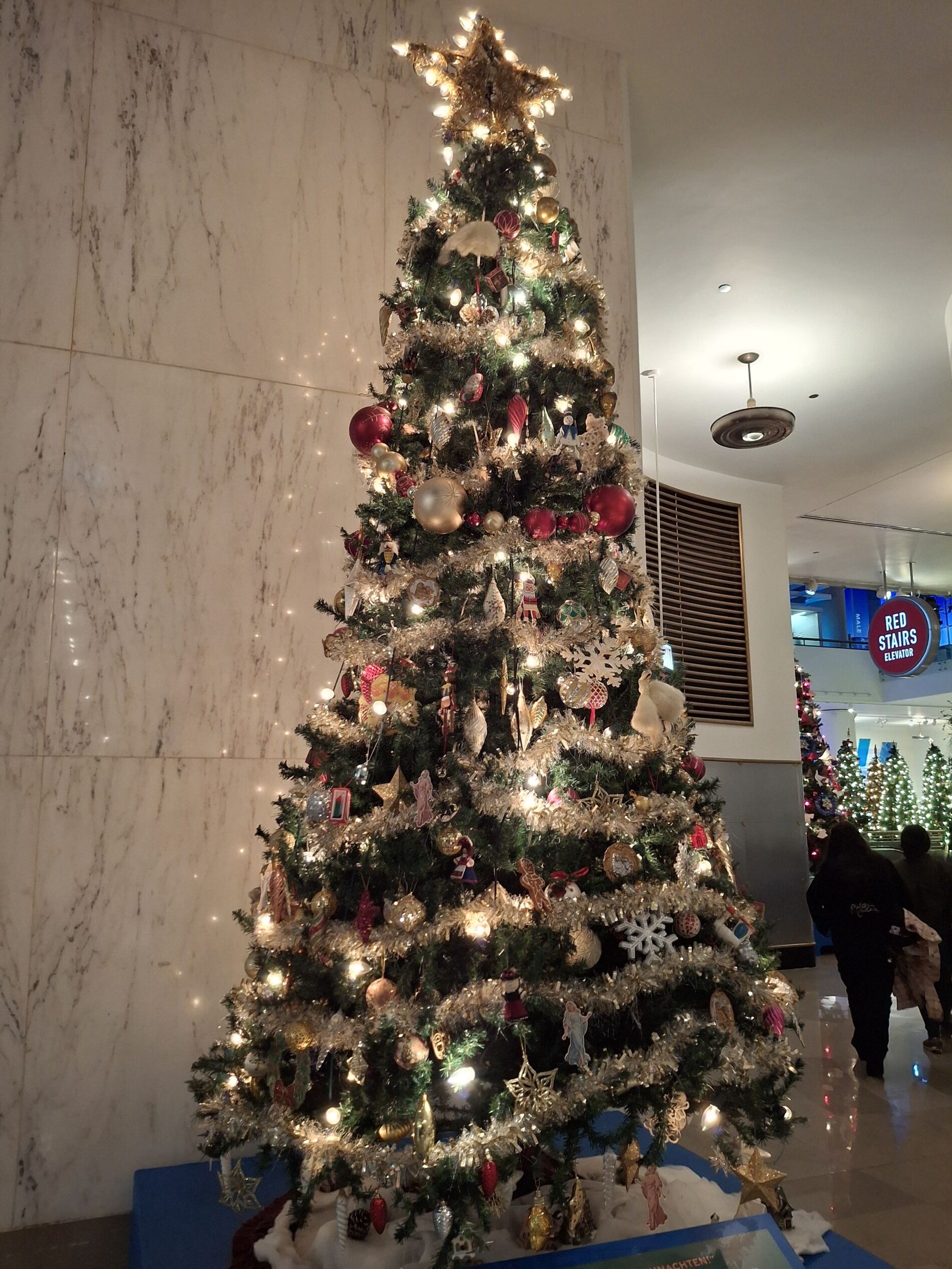 Chicago museum's global Christmas display is pretty, but not a cultural ...